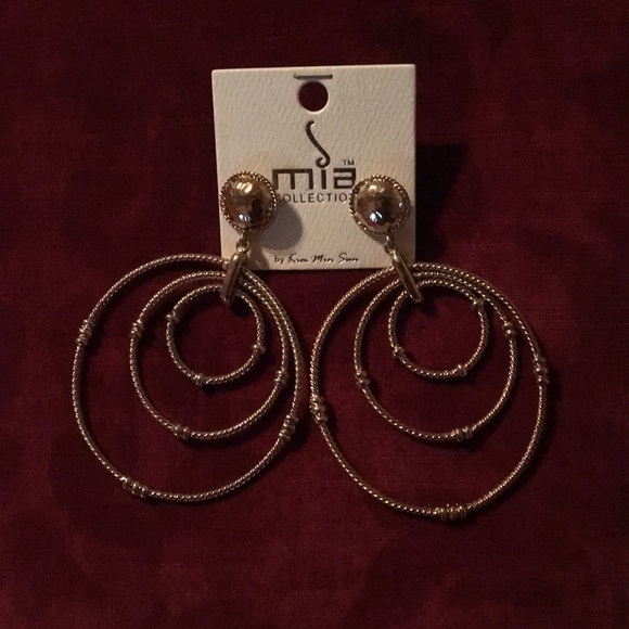 Jewelry | Gold Tone Loops | Poshmark